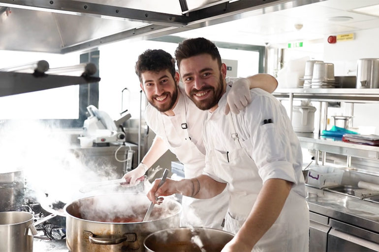 Mike Bagale – CHEFS ROLL